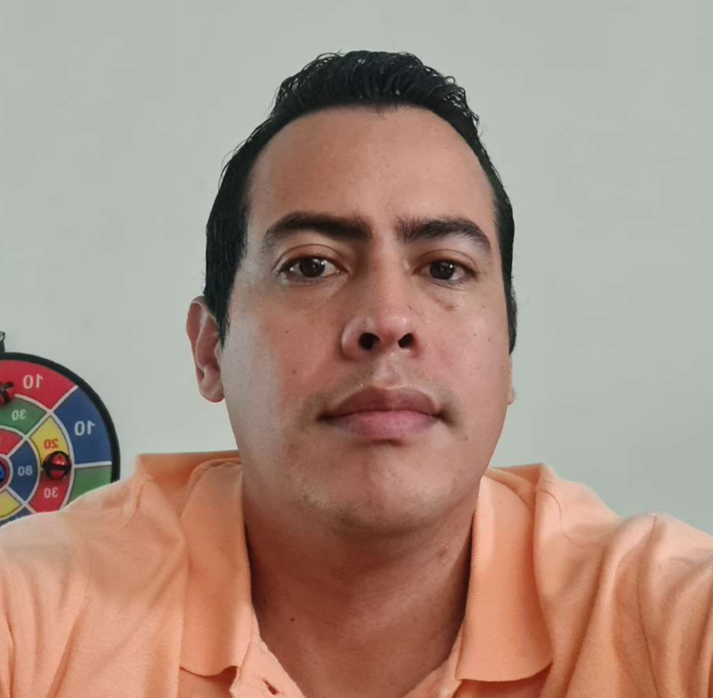 Armando Arias | People Thrust